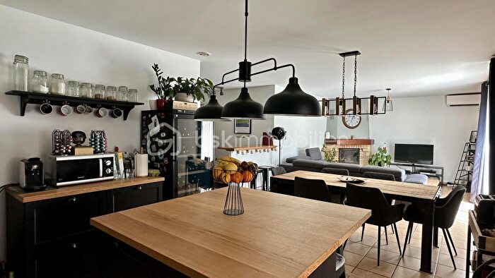 Maison 4 pièces à Montséret, à vendre