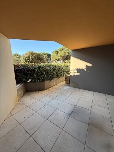 Appartement à louer - Reyran, Fréjus - 3 pièces - 2 chambres