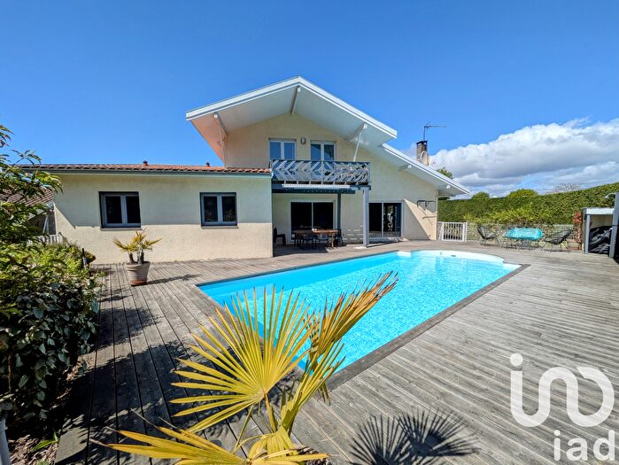 Maison à vendre - Biganos - 5 pièces - 3 chambres