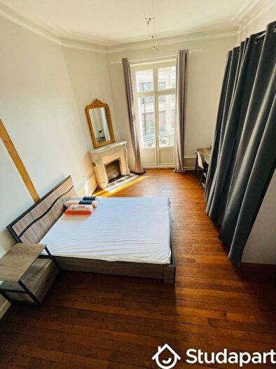 Appartement à louer - Centre Ville, Bourges - 1 pièce - 2 chambres