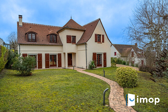 Maison à vendre - Thoiry - 7 pièces - 5 chambres