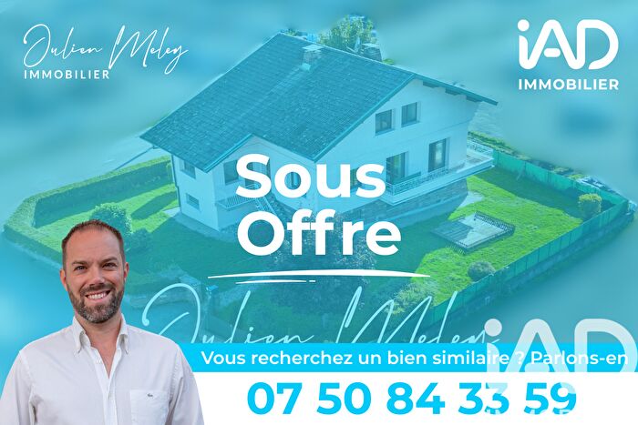 Maison à vendre - Voujeaucourt - 9 pièces - 7 chambres