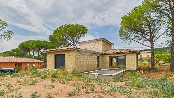 Maison à vendre - Vidauban - 5 pièces - 4 chambres