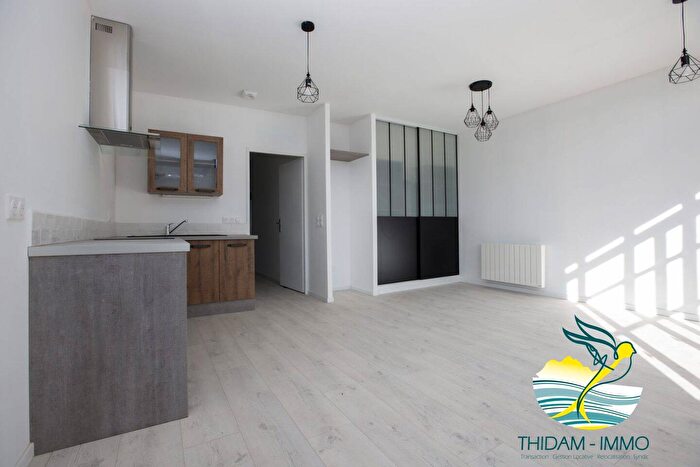 Appartement à louer - Nay - 4 pièces - 3 chambres