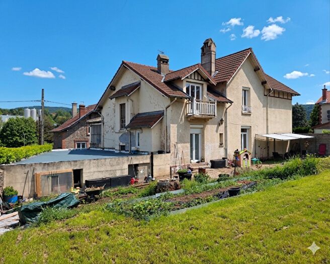 Appartement 5 pièces à Fraisses, à vendre
