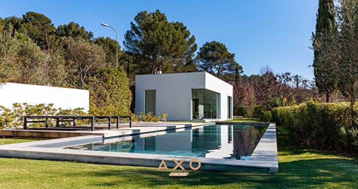 Maison à vendre - Le Tholonet - 6 pièces - 5 chambres