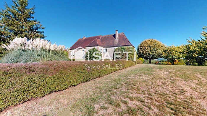 Maison 5 pièces à Saint-Cyprien, à vendre