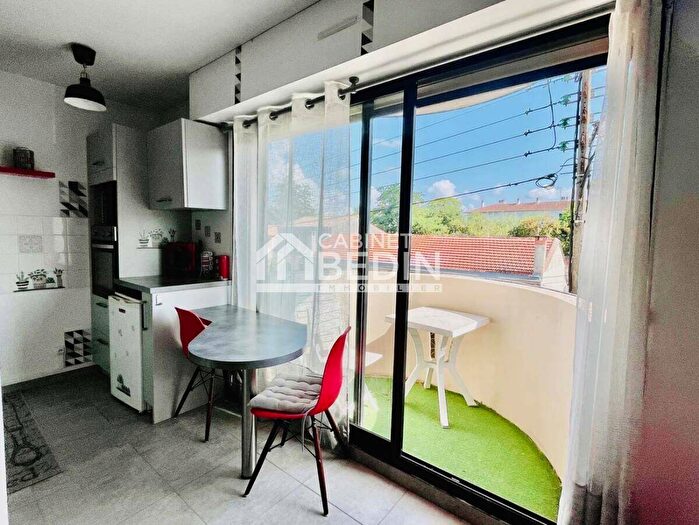 Appartement à louer - Bordeaux - 2 pièces - 1 chambre