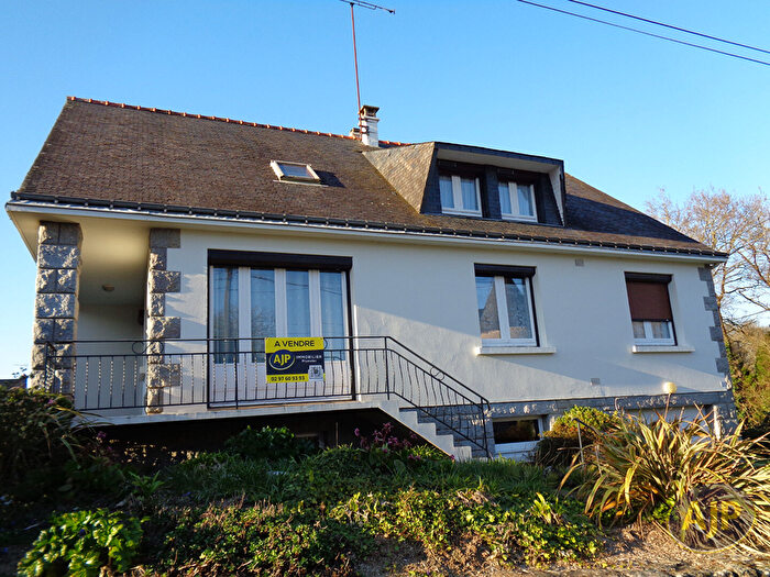 Maison à vendre - Plumelec - 8 pièces - 5 chambres