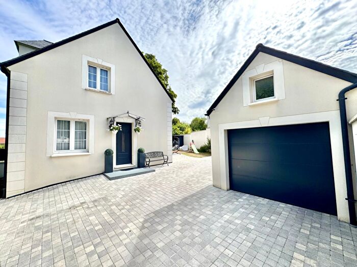 Maison à vendre - LIsle-Adam - 6 pièces - 4 chambres