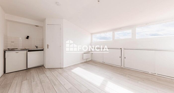 Appartement à vendre - Clermont-Ferrand, Jaude, Fontgiève Saint-Alyre - 1 pièce