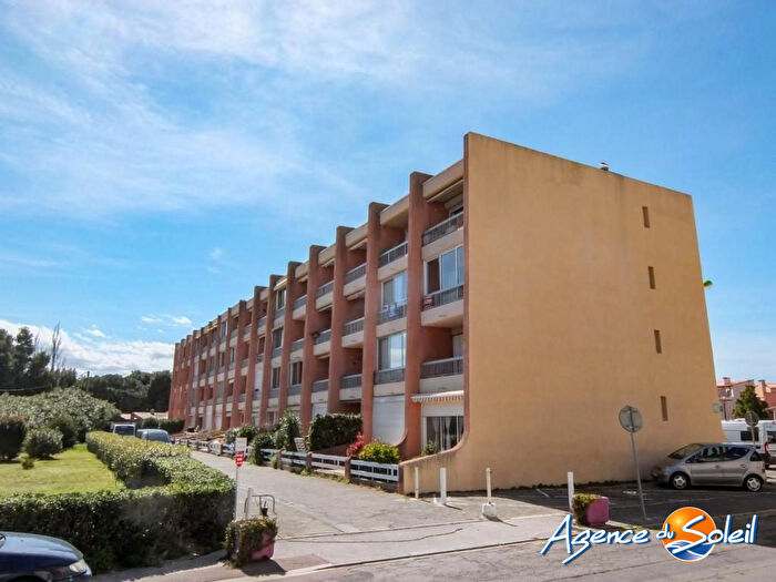 Appartement à louer - Saint-Cyprien, Le Port - 1 pièce