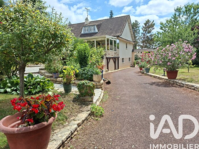 Maison 9 pièces à vendre - Vouneuil-sous-Biard