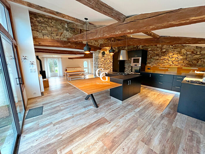 Maison à vendre - Vieillevigne - 8 pièces - 5 chambres