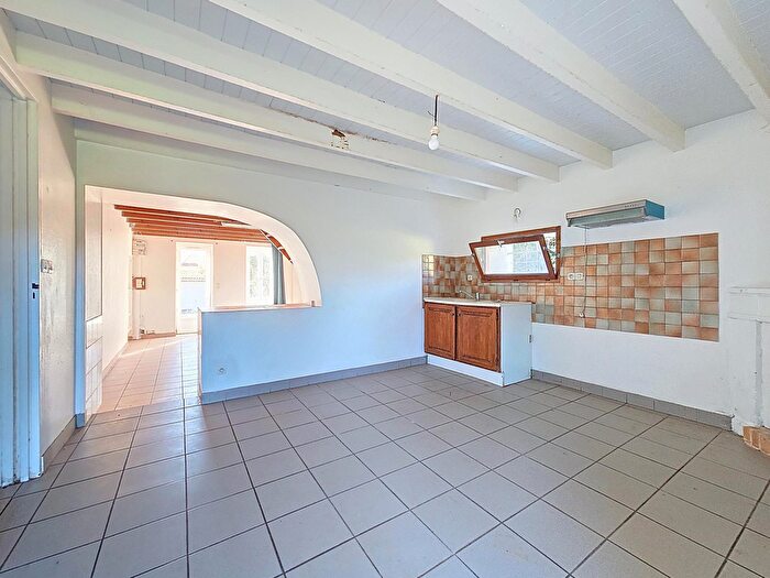 Maison à vendre - Saint-Simon-de-Pellouaille - 3 pièces - 1 chambre