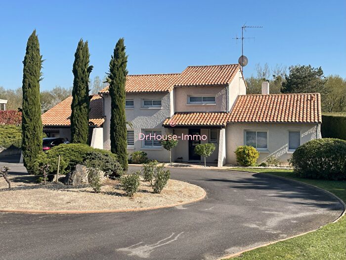 Maison à vendre - Migné-Auxances - 8 pièces - 5 chambres