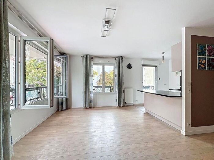 Plateau Ouest, Suresnes - Appartement 4 pièces à louer