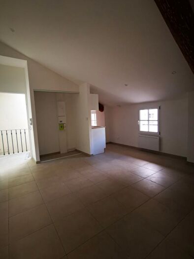 Appartement 2 pièces à louer - Villeneuve-lès-Avignon, Centre-ville, Stade