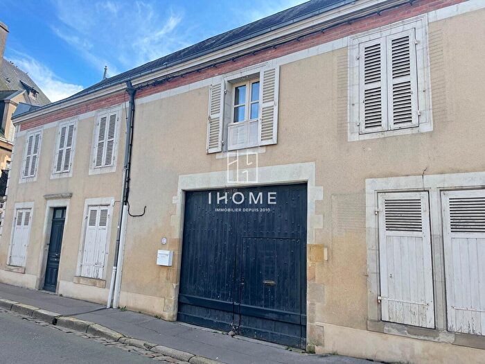 Maison à vendre - La Flèche, Centre-ville - 10 pièces - 5 chambres