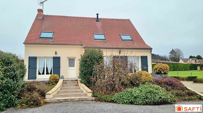 Maison à vendre - Bourg-et-Comin - 6 pièces - 5 chambres