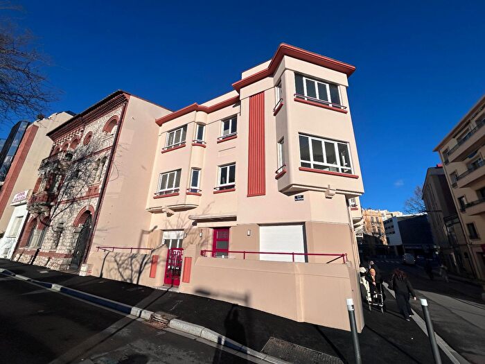 Appartement à louer - Perpignan, Clémenceau - 1 pièce