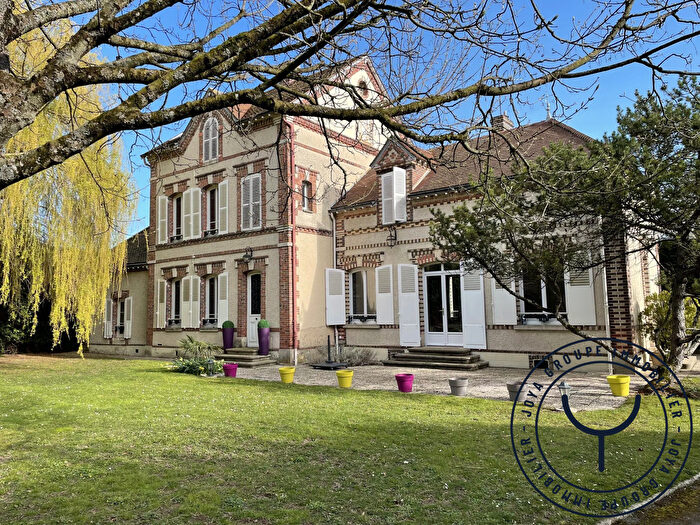 Maison 12 pièces à vendre à Villiers-sur-Seine