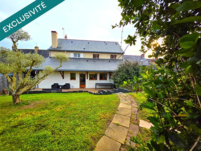 Maison à vendre - Baugé - 8 pièces - 6 chambres