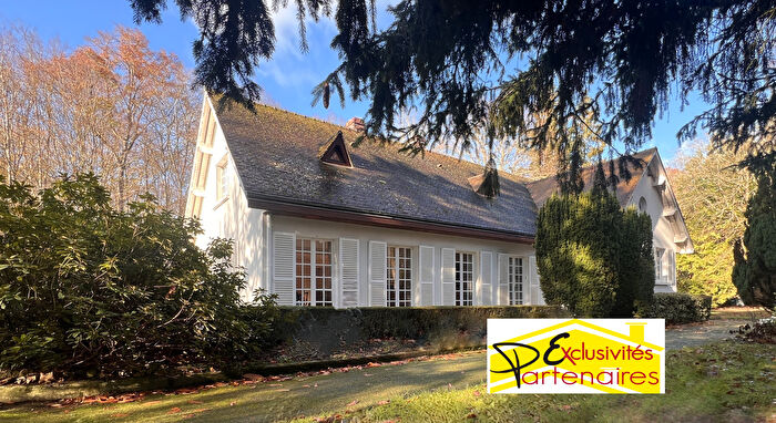 Maison à vendre - Abondant - 8 pièces - 5 chambres