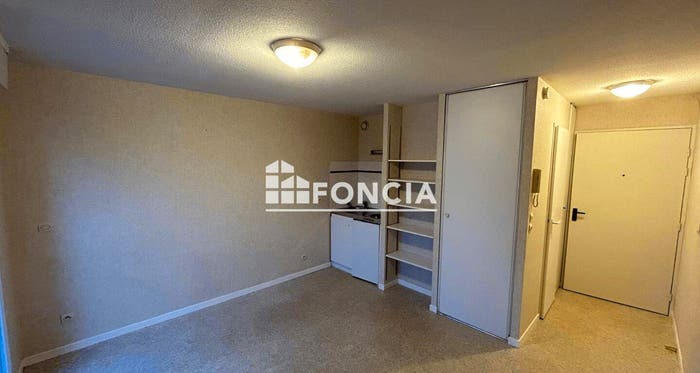 Saint Sauveur, Arras : Appartement 1 pièce à louer
