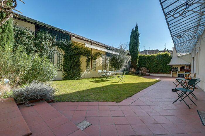Maison 8 pièces à Villefranche-sur-Saône, Centre-ville, à vendre