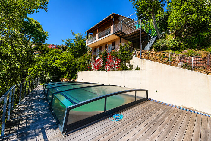 Maison 5 pièces à Mandelieu-la-Napoule, Les Termes, à vendre
