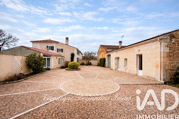 Maison à vendre - Rioux - 6 pièces - 4 chambres