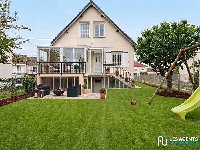 Maison à louer - Saran, Chêne Maillard, Champs Gareaux - 3 pièces - 2 chambres