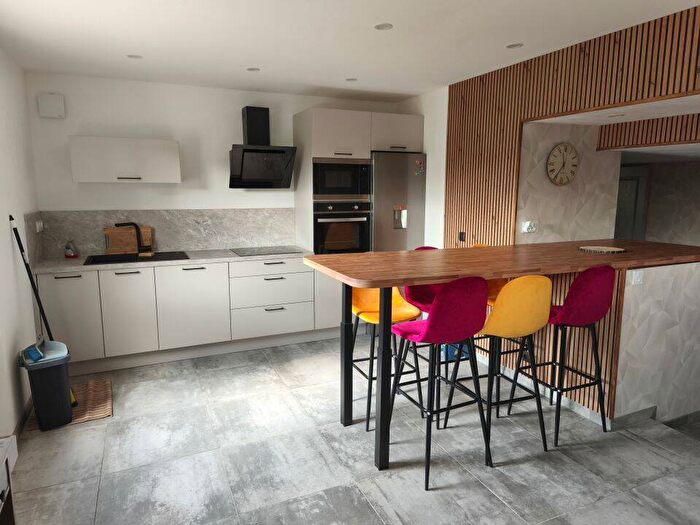 Appartement 1 pièce à louer à Roz-Landrieux