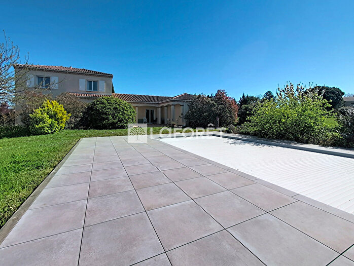 Maison 6 pièces à Villebrumier, à vendre