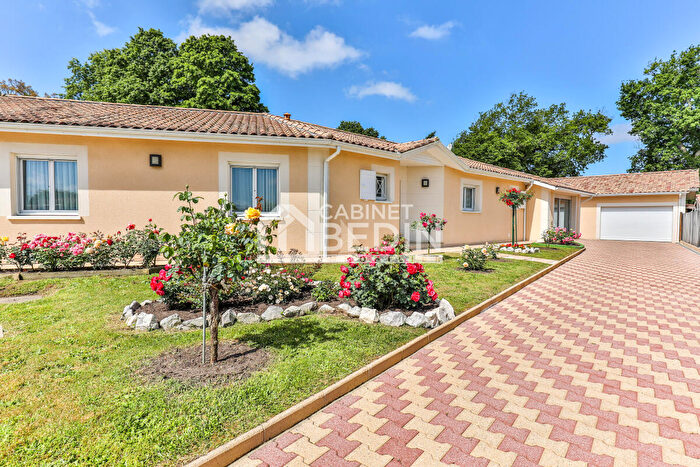 Maison à vendre - Aureilhan - 5 pièces - 3 chambres