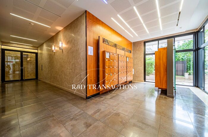 Suresnes, Carnot, Gambetta - Appartement 3 pièces à vendre