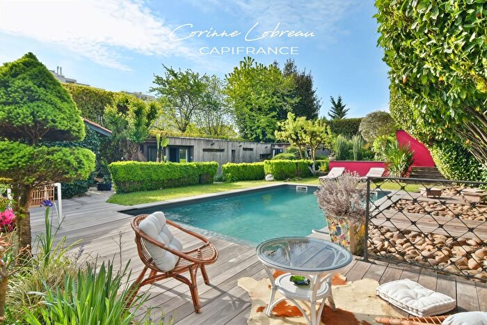 Bourg-en-Bresse, Centre, Brou, Baudières - Maison 6 pièces à vendre