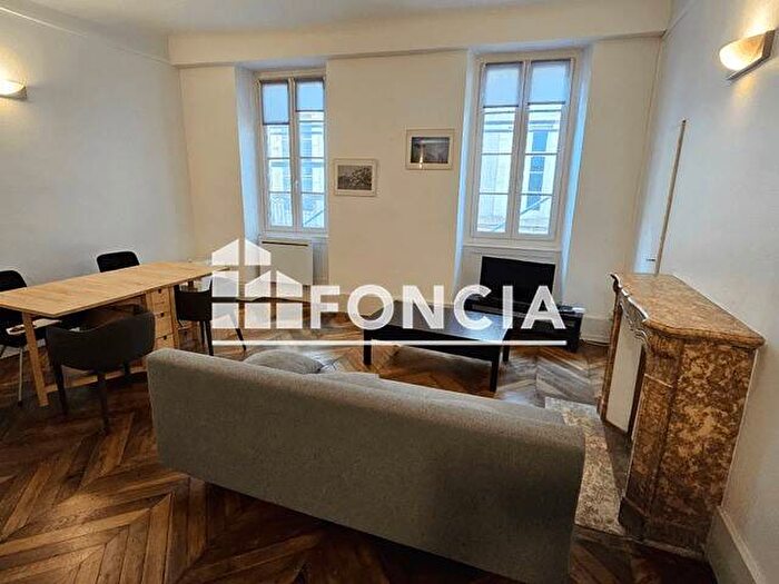 Cordeliers, Dijon : Appartement 2 pièces à louer
