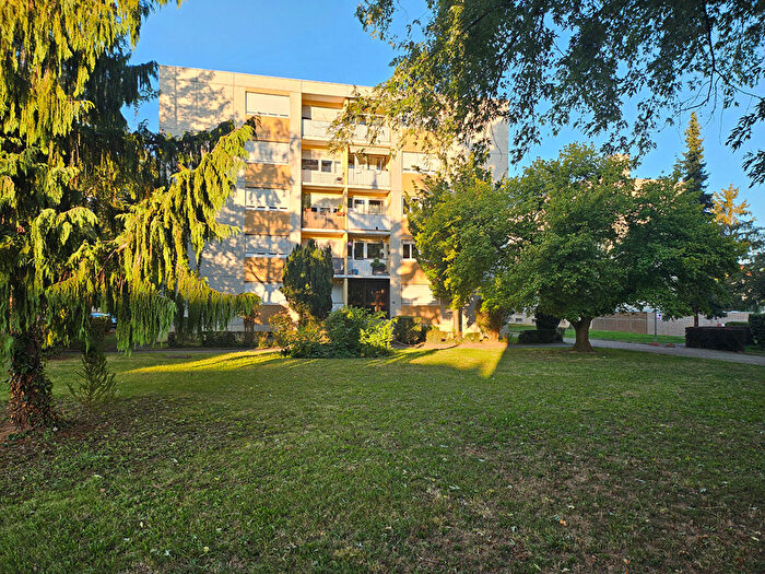 Appartement à vendre - Mulhouse, Bourtzwiller - 4 pièces - 3 chambres