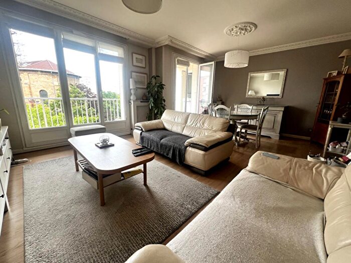 Appartement 5 pièces à Vénissieux, à vendre