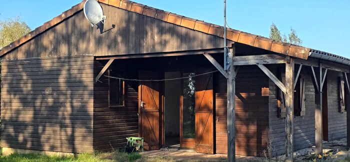 Saint-Benoît : Maison 3 pièces à vendre