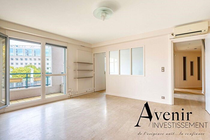 Appartement à louer - Charpennes-Tonkin, Villeurbanne - 4 pièces - 2 chambres