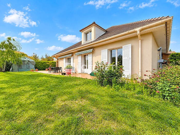 Maison 8 pièces à vendre à Vernouillet