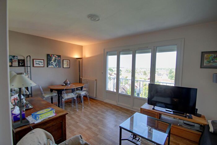 Appartement à vendre - Orléans, Soleil Levant, Champ de Mars - 3 pièces - 2 chambres