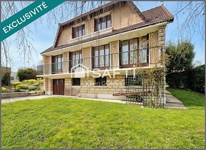 Maison à vendre - Courtry - 8 pièces - 6 chambres