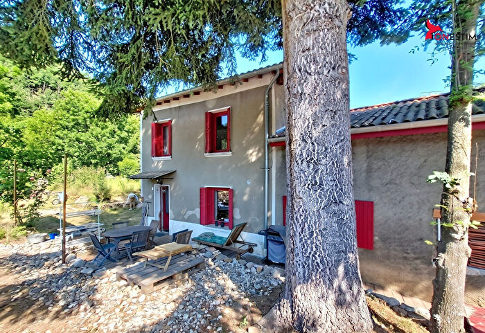 Maison 4 pièces à Champoly, à vendre