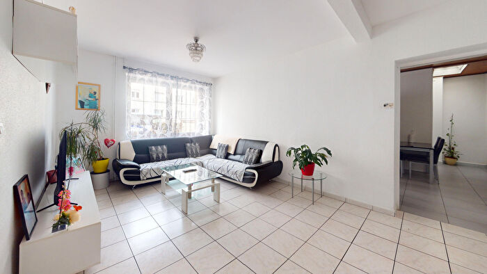 Maison à vendre - Mulhouse, Cité-Briand - 7 pièces - 4 chambres