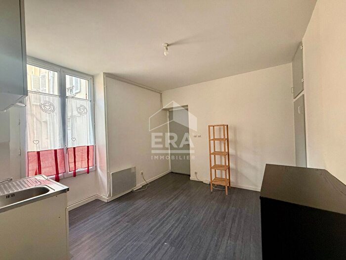 Appartement à louer - Saint Pierre, Étampes - 2 pièces - 1 chambre