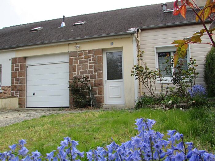 Maison à louer - Guingamp - 8 pièces - 3 chambres